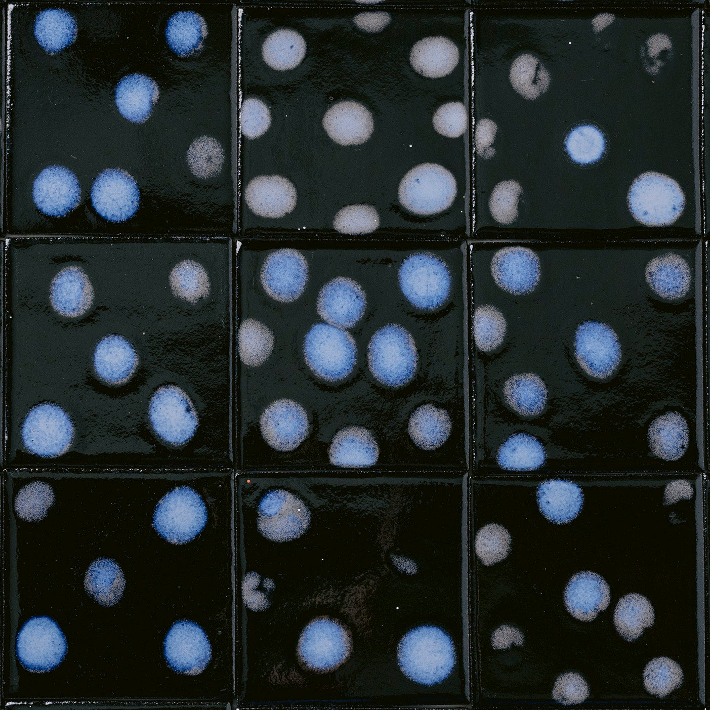 Ice on Black Gloss in Poison Frog | Square Tile – Slō